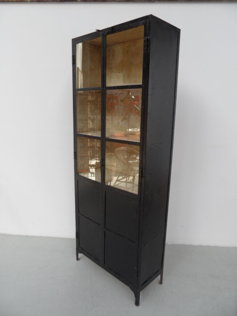 Vitrine vintage en métal avec 2 portes | Selency