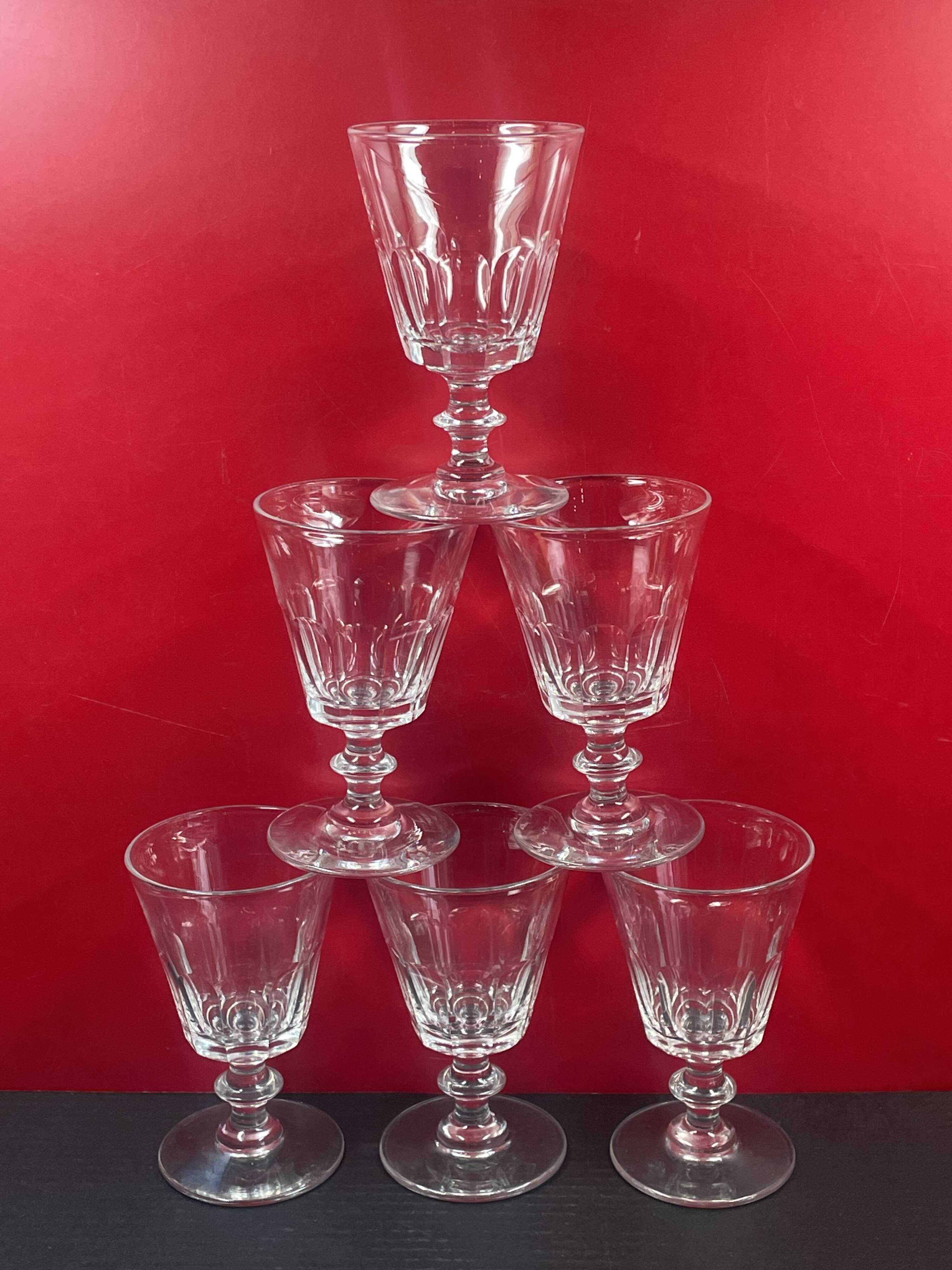 Verre à vin ancien en cristal de Baccarat / St Louis, modèle Caton ...