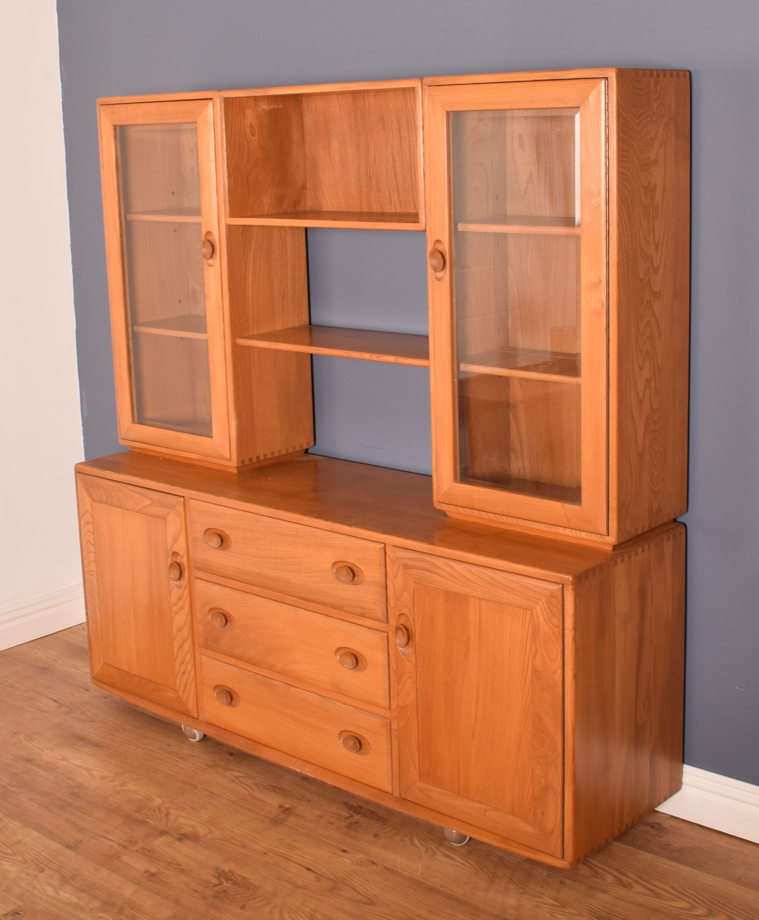 Buffet Ercol modèle 455 D Elm Windsor 1960 vintage | Selency