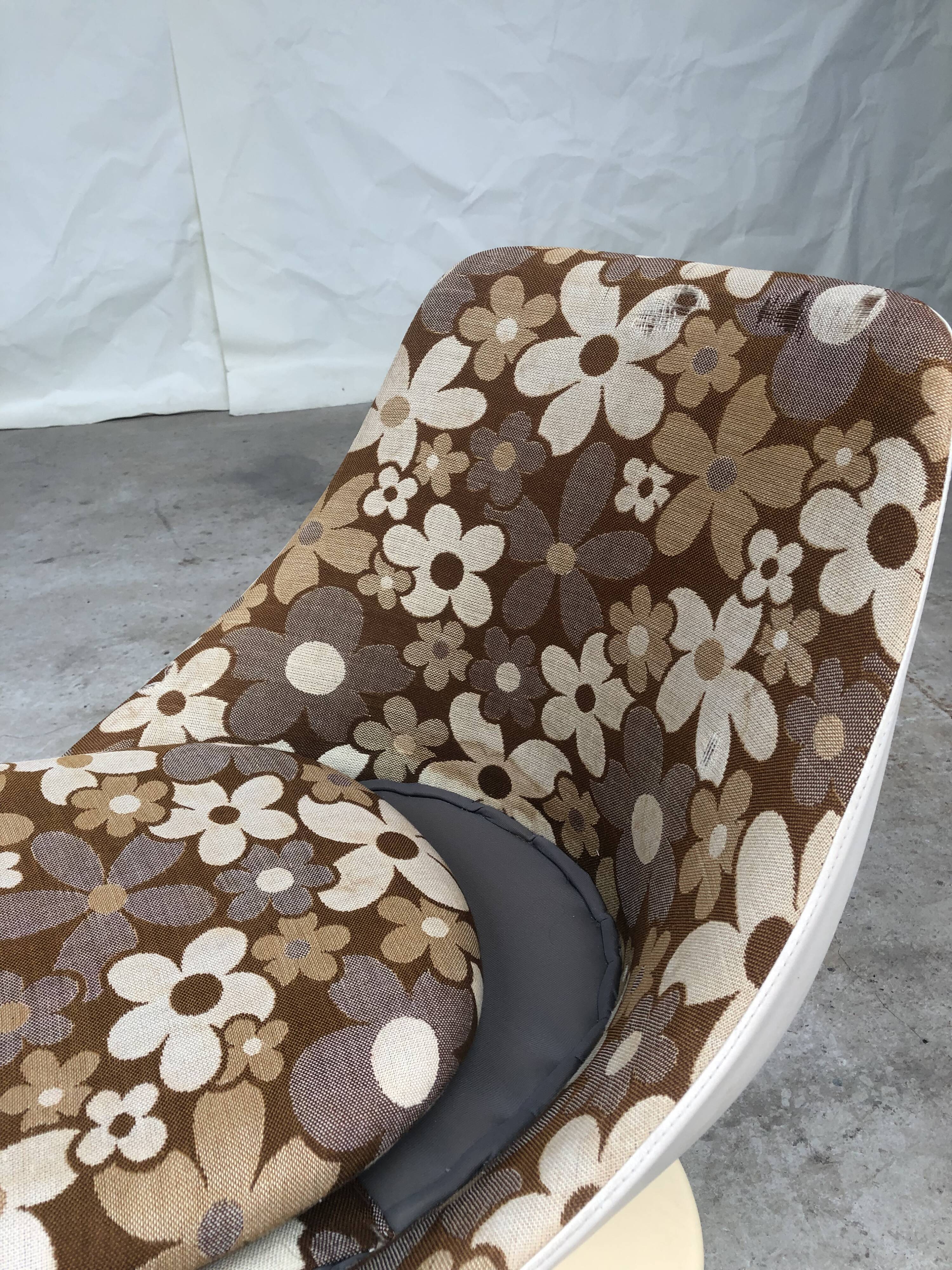 Fauteuil pivotant par Lusch Erzeugnis | Selency