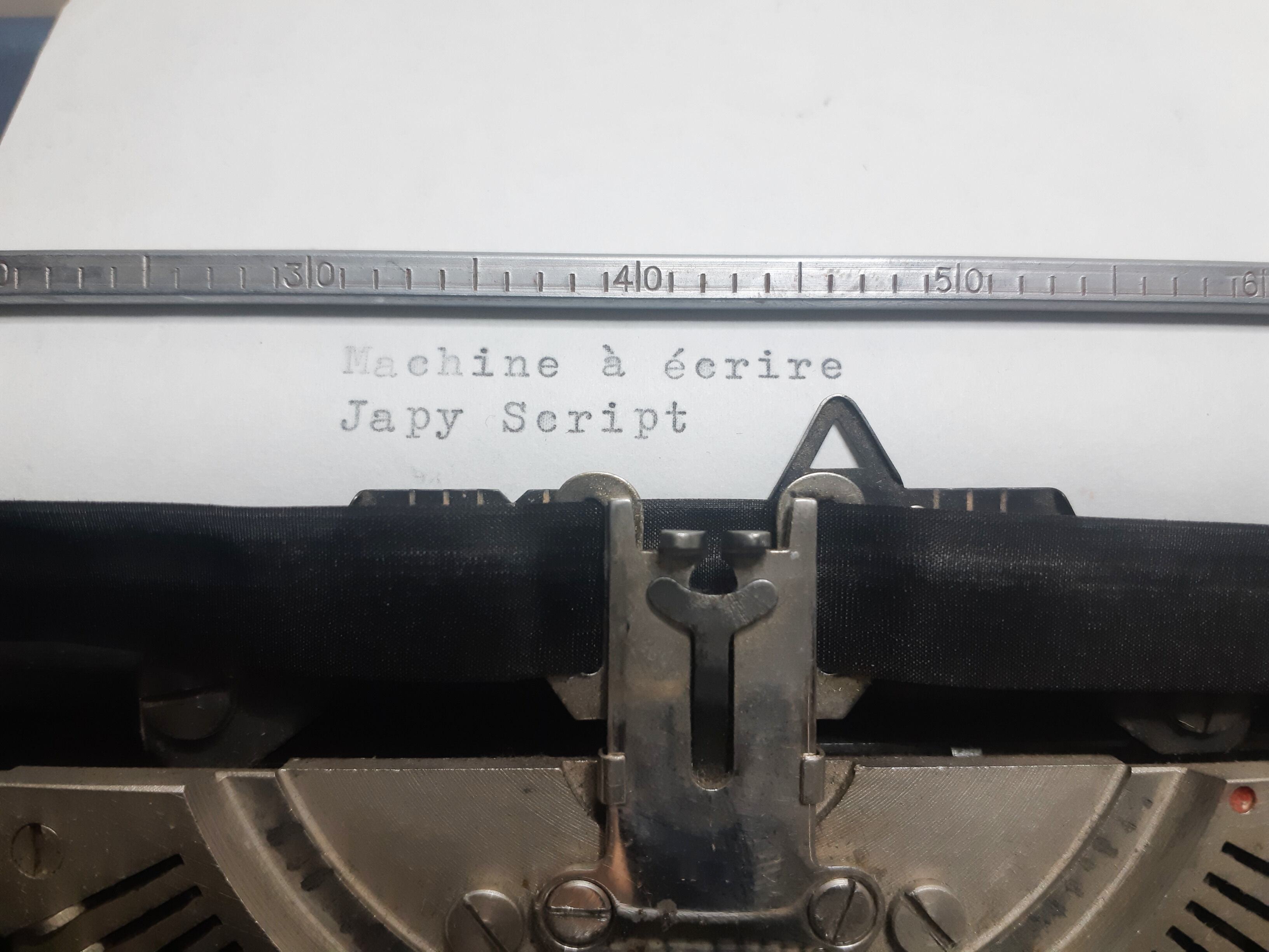 Machine à écrire portable " Japy script " | Selency