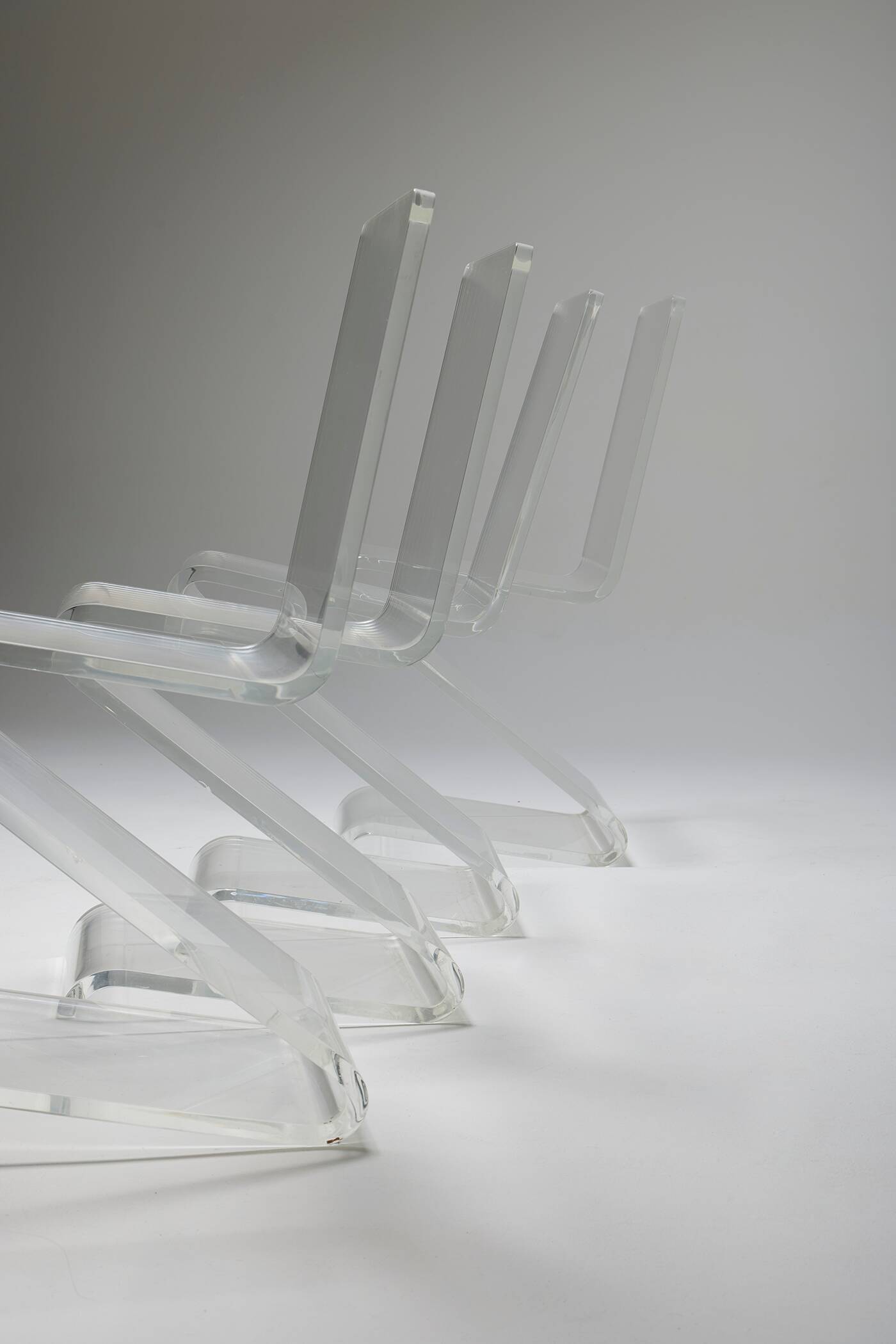 4 Zig Zag plexiglass chairs | Selency