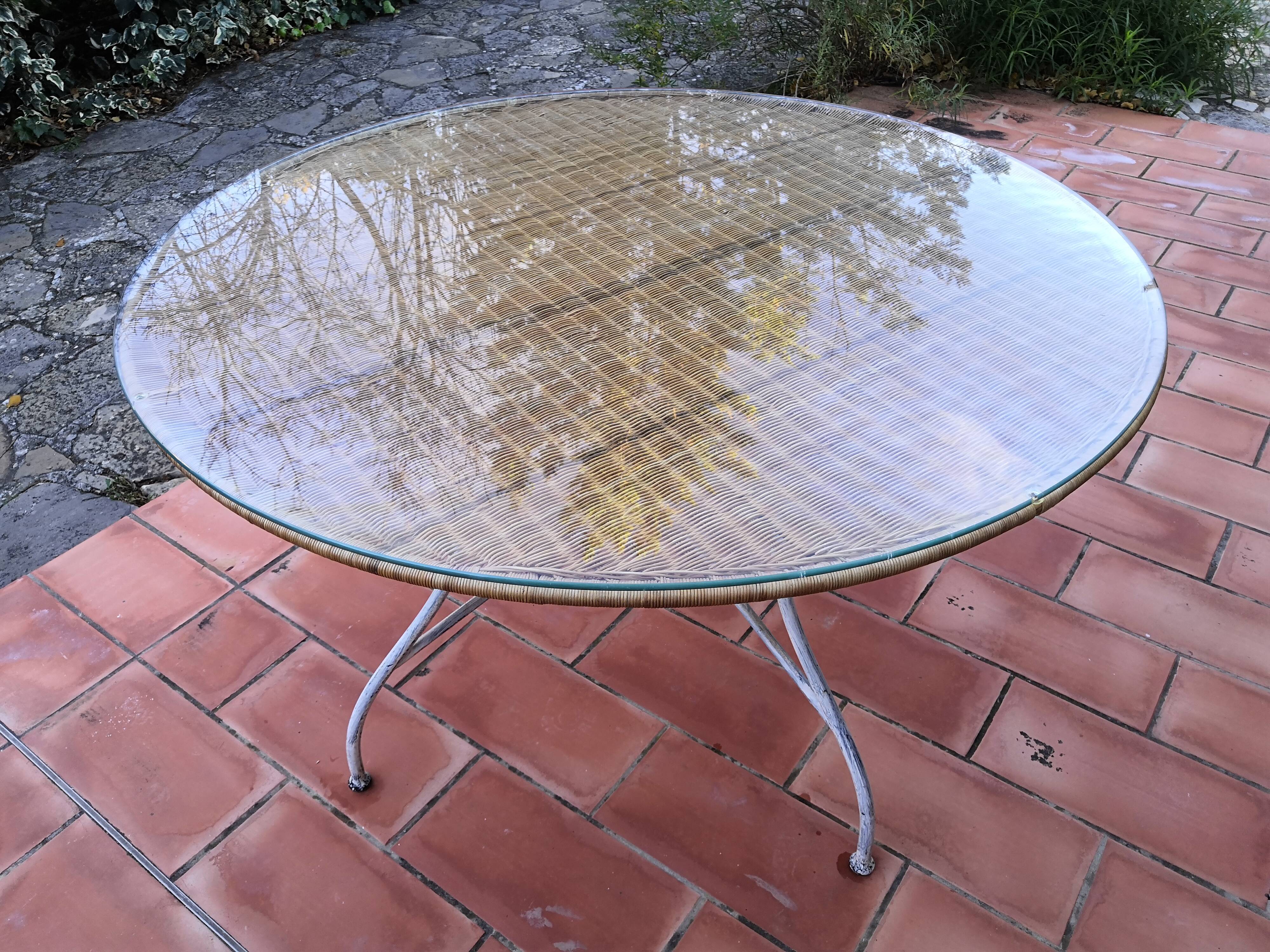 Dining table rattan and glass top & vintage metal legs | Selency