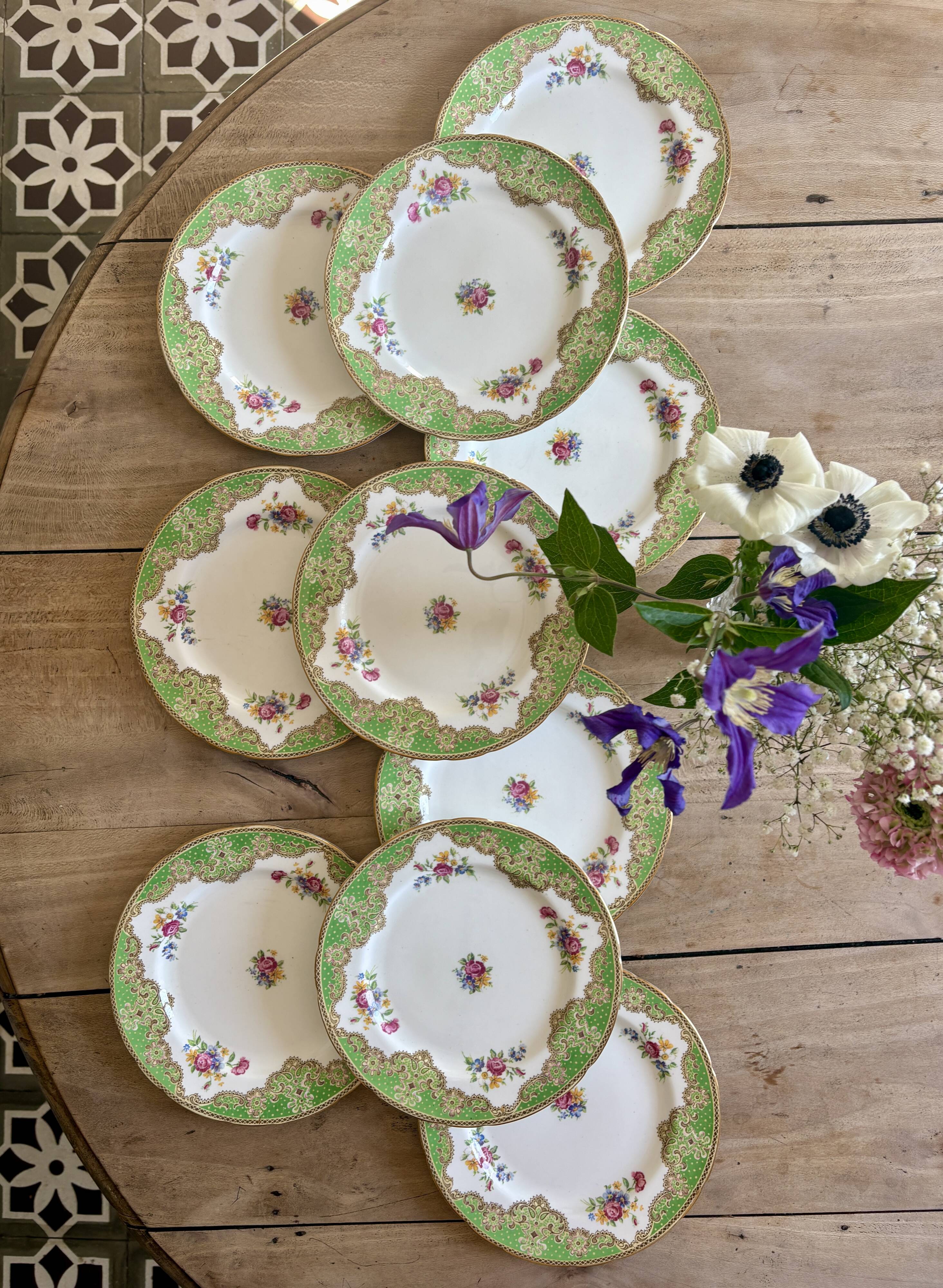 10 assiettes à dessert vintage en porcelaine Anglaise, modèle Honiton ...