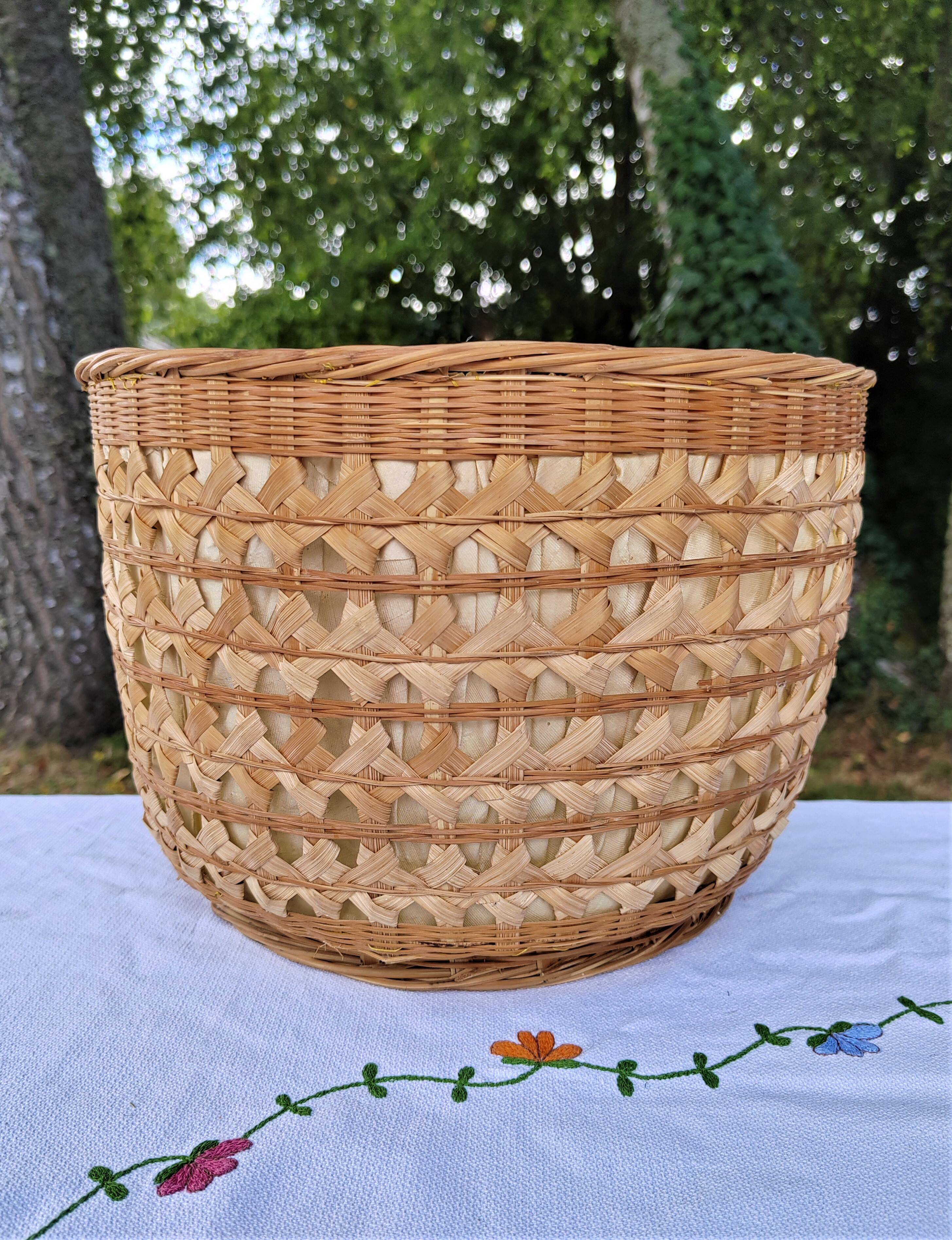 Cache pot en osier/raphia tressé - années 70/80 | Selency