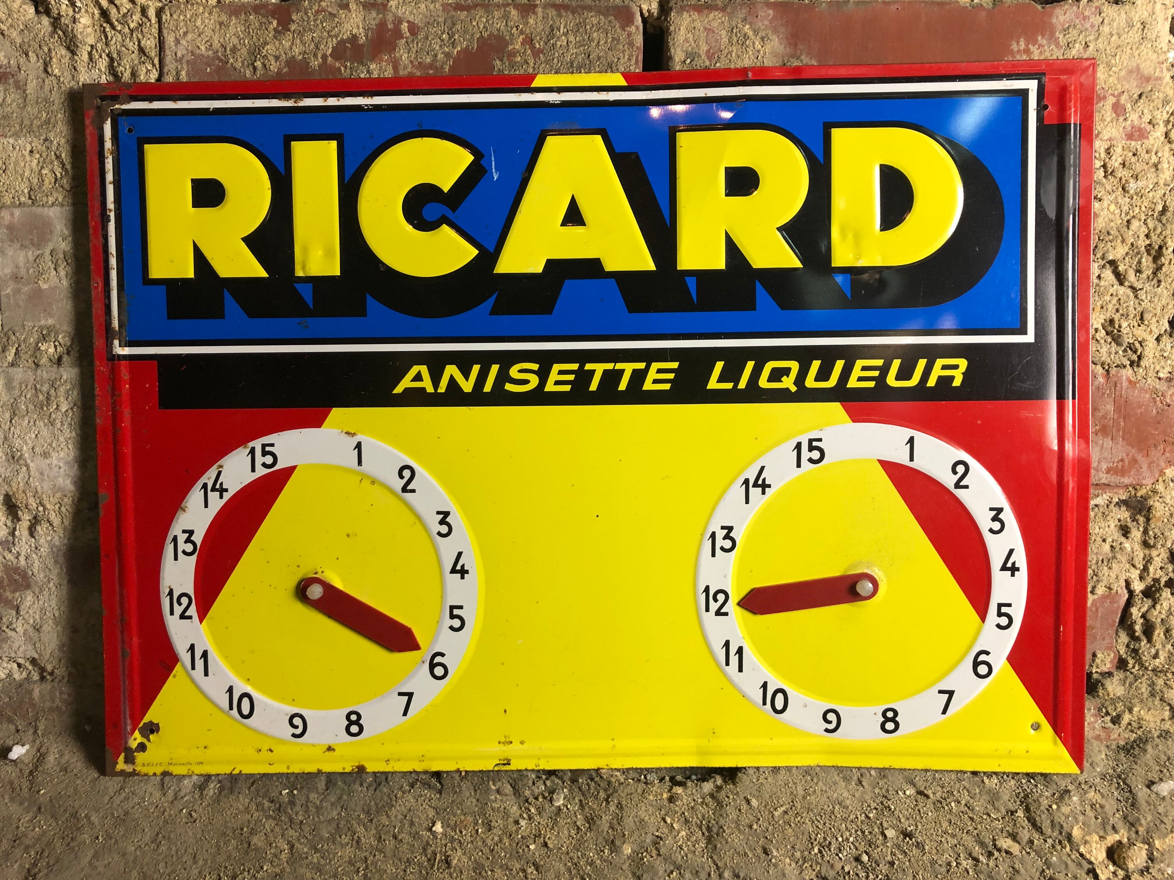 Panneau ancien publicitaire en tôle "Ricard" pour jeu pétanque | Selency