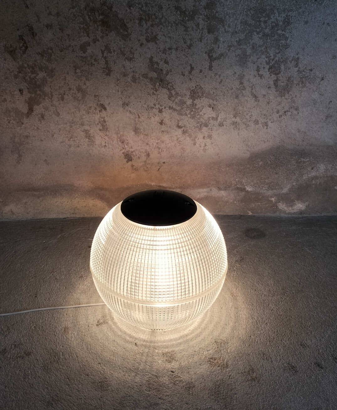 Lampadaire boule Holophane/Europhane | Selency