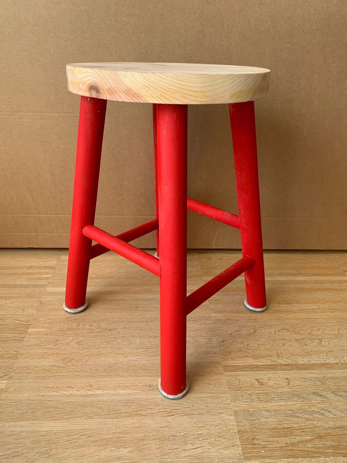 Tabouret en pin enfant | Selency