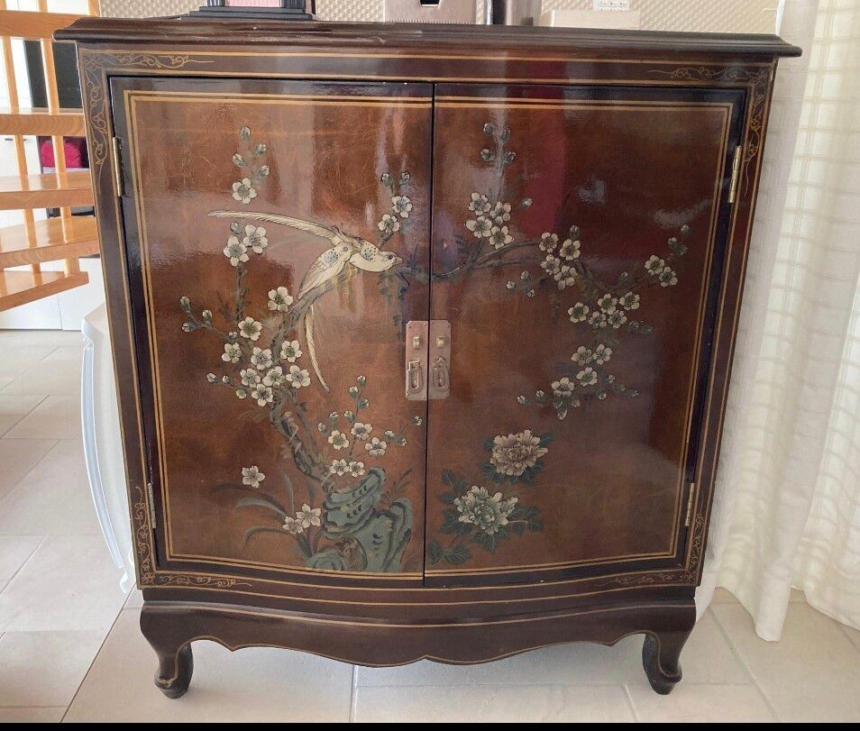 Meuble chinois laqué | Selency