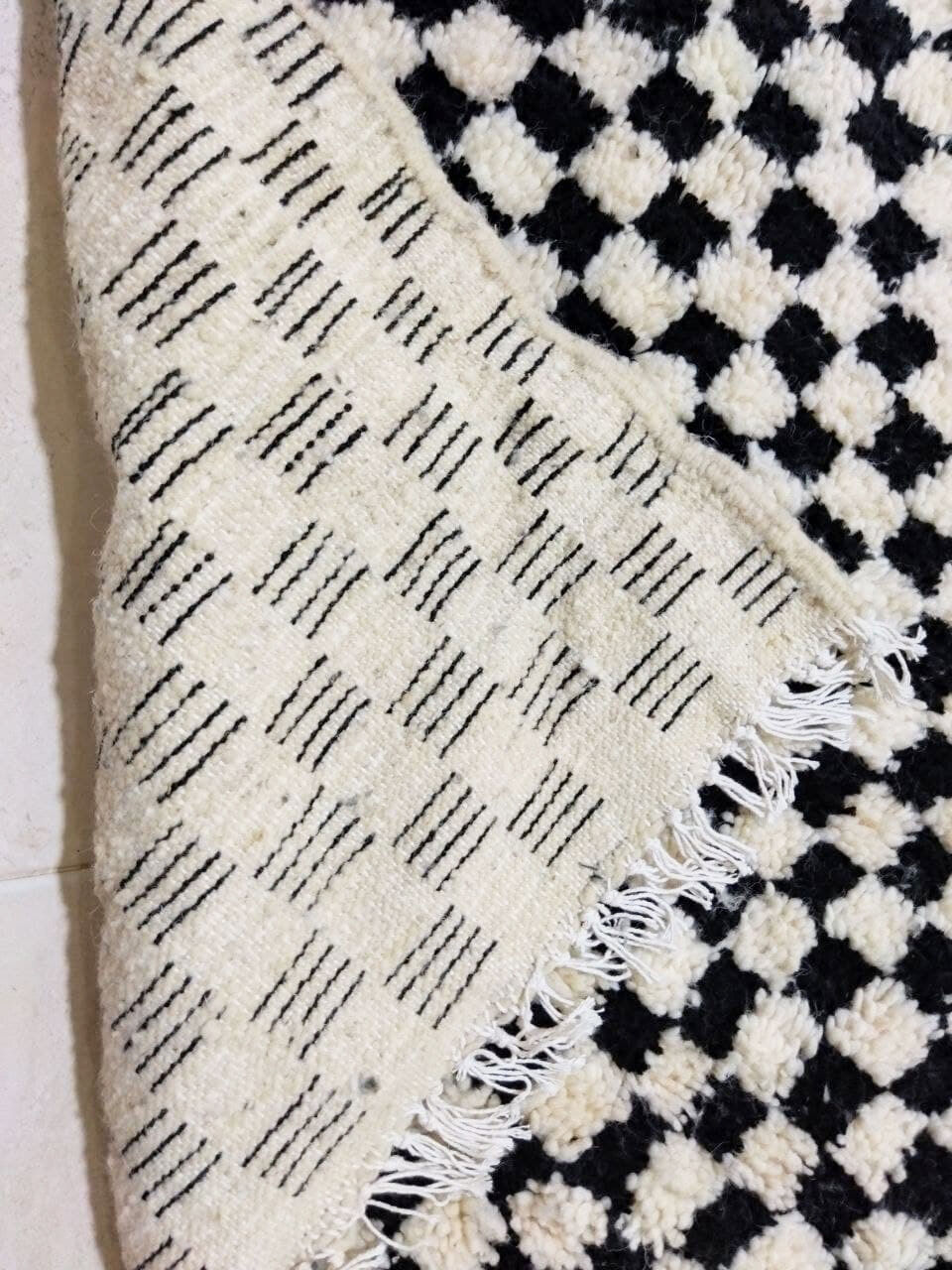 Berber chess carpet 310 x 183 cm | Selency