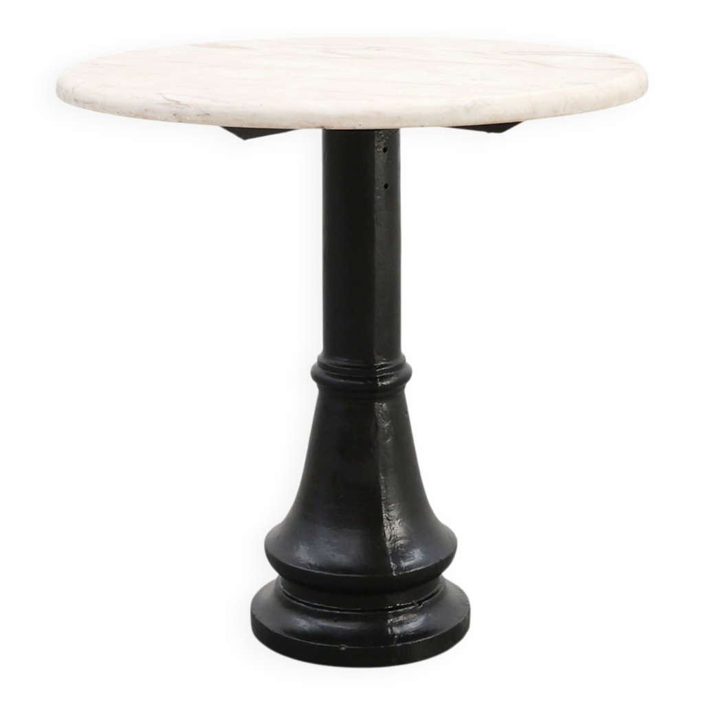 Table de jardin en fonte avec plateau en marbre de Carrare, France vers ...