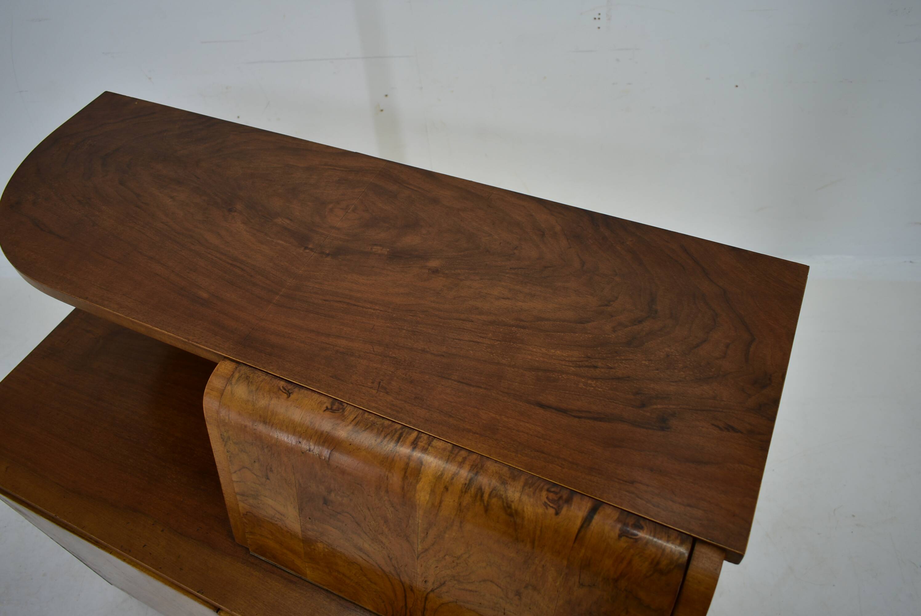 Cabinet Art Déco de 1940 en bois de noyer pour UP Závody ...