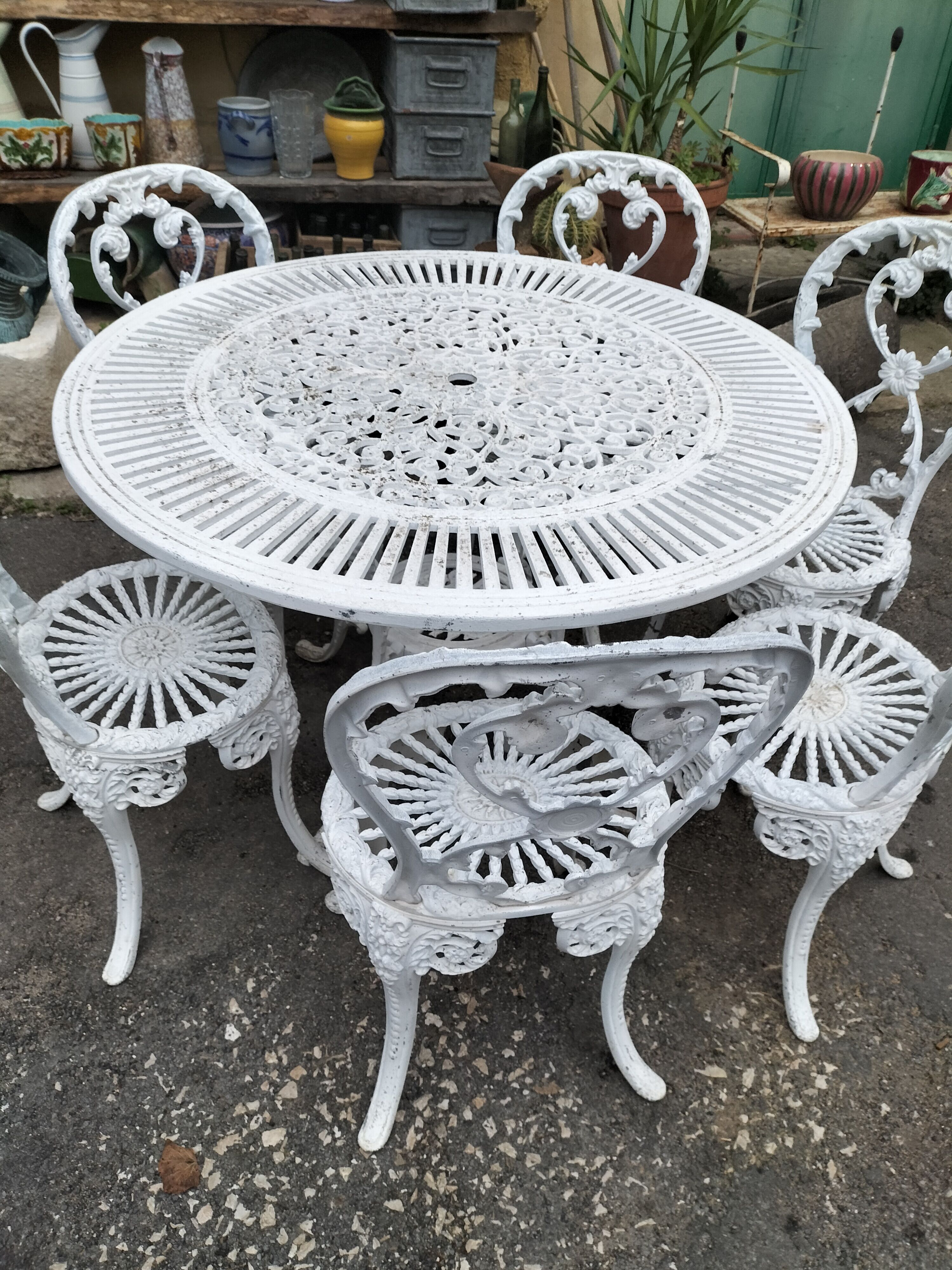 Table et 6 chaises en fonte alu | Selency
