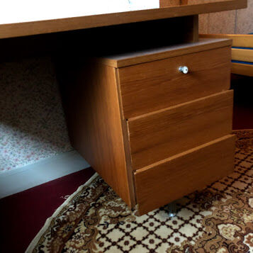 Bureau TFM design en teck années 70 | Selency