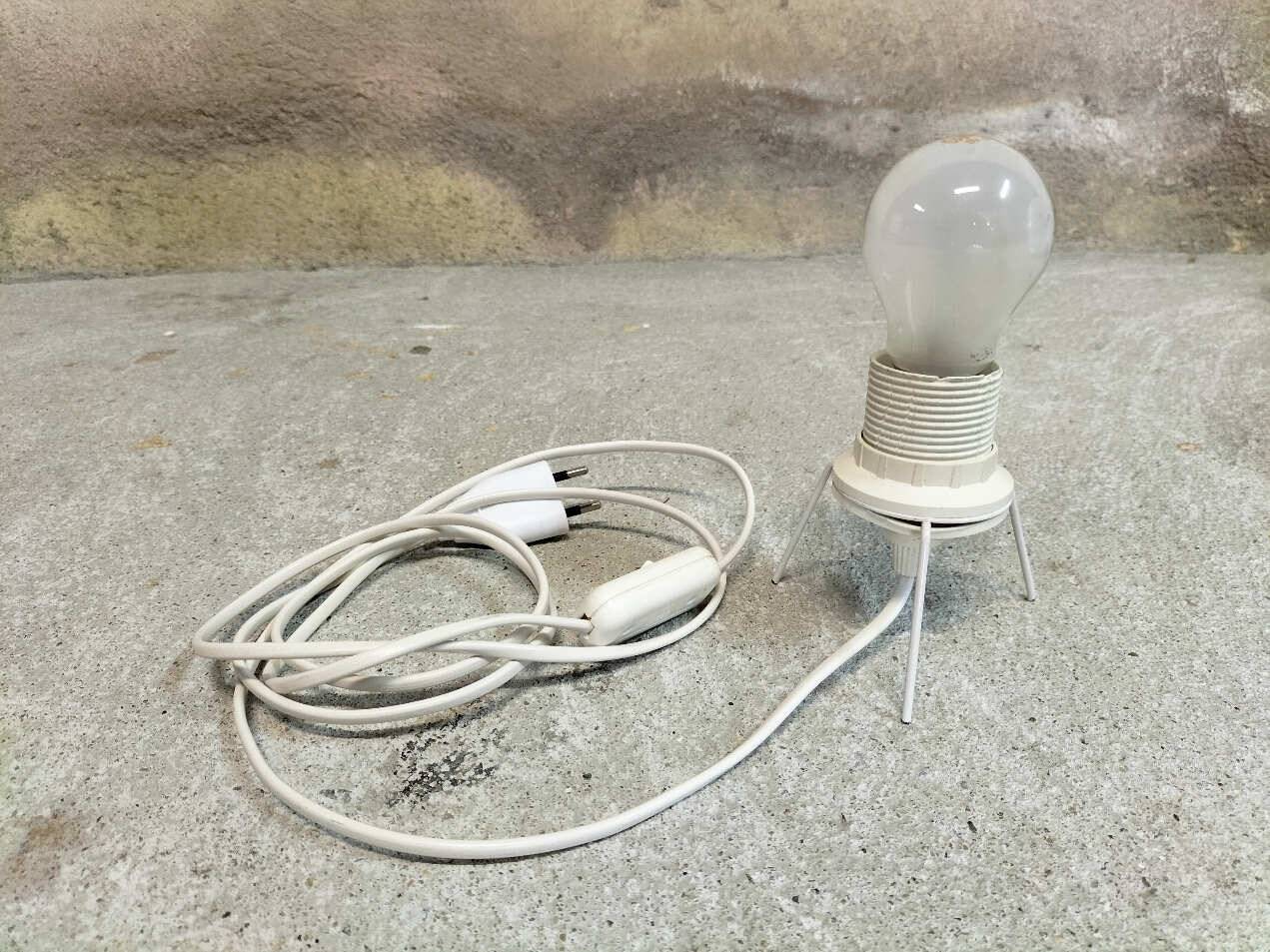 Lampadaire boule Holophane/Europhane | Selency