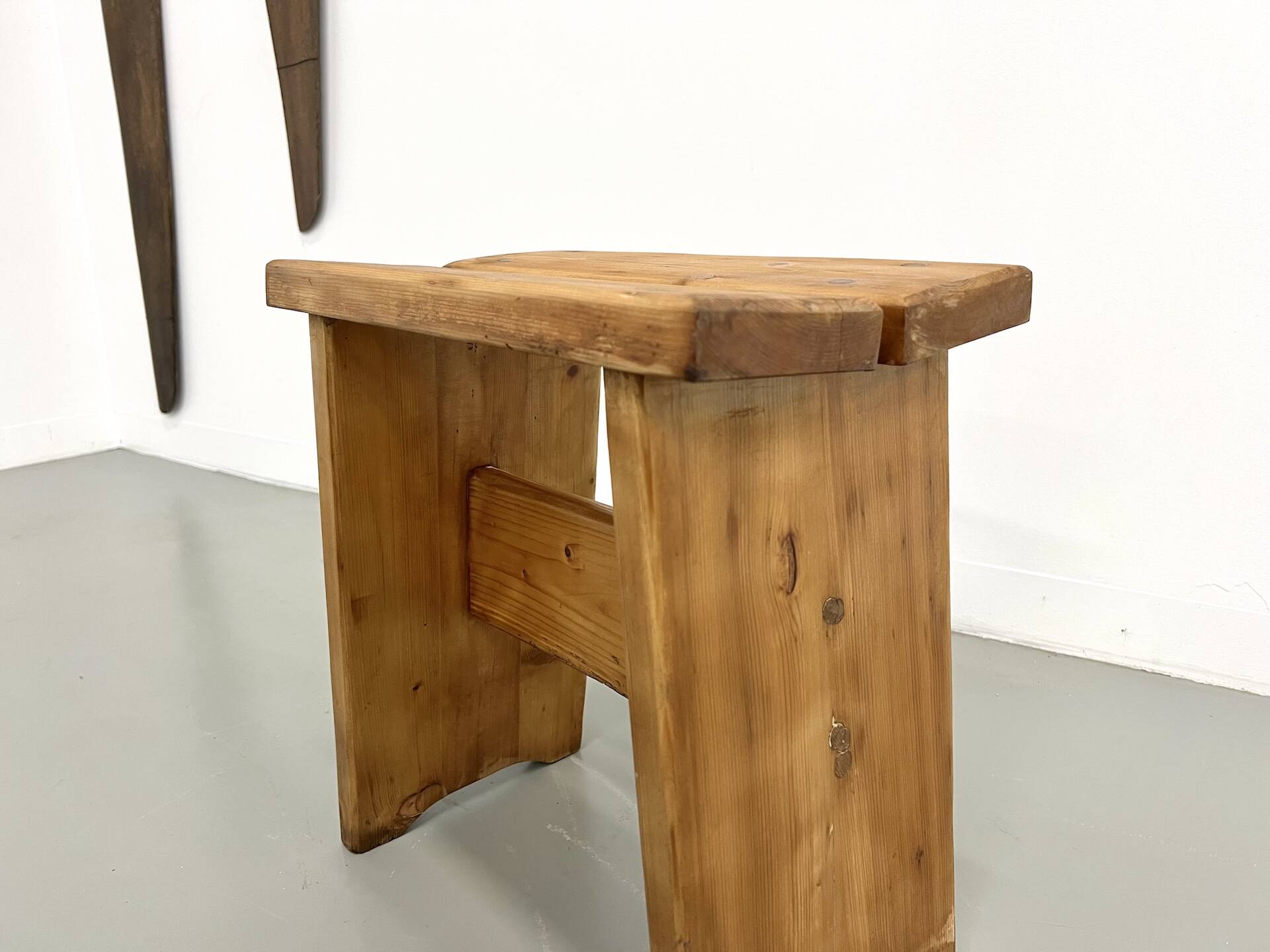 Tabouret en pin massif | Selency