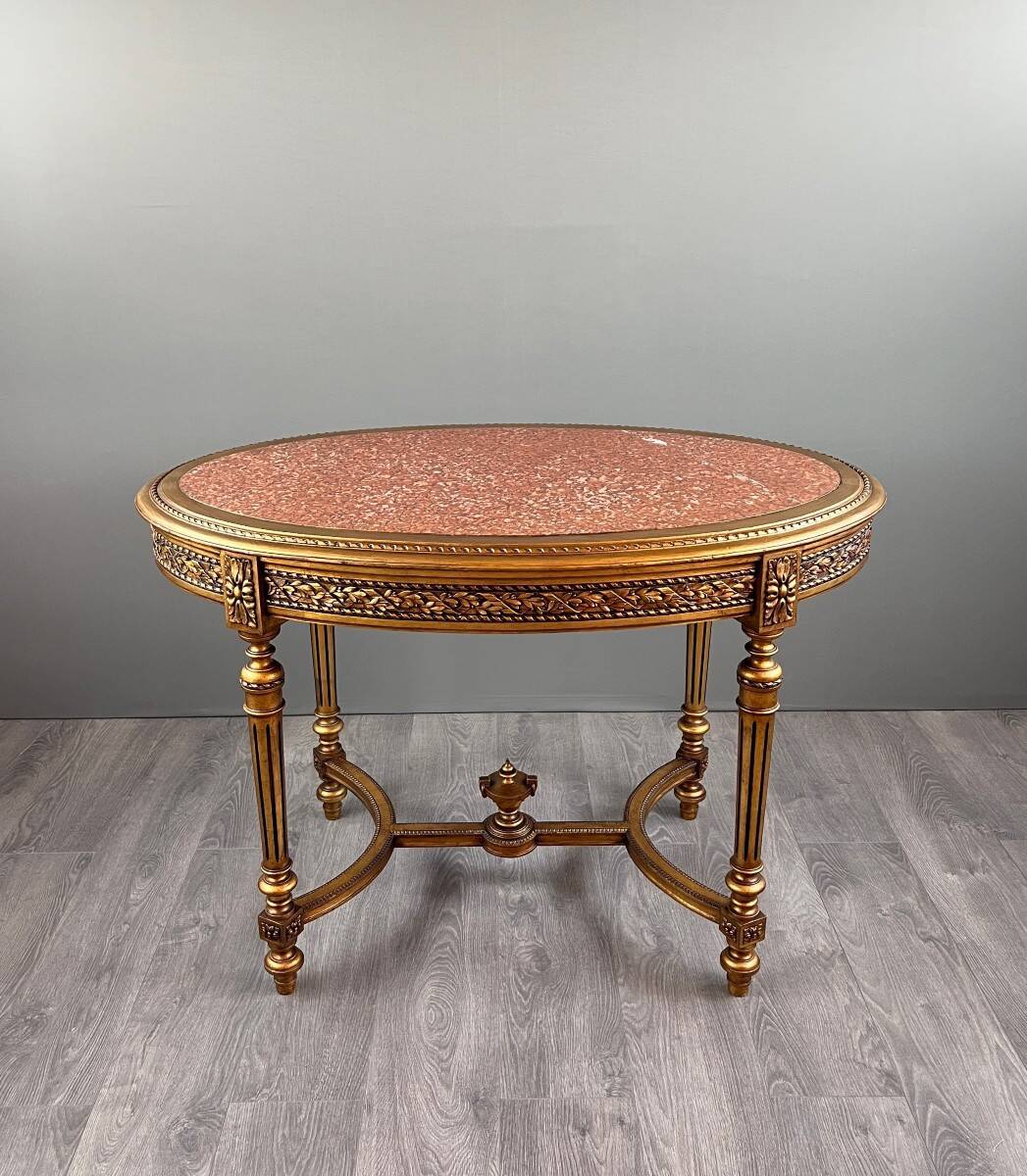 Table ovale de style Louis XVI à plateau en marbre, XIXe siècle | Selency
