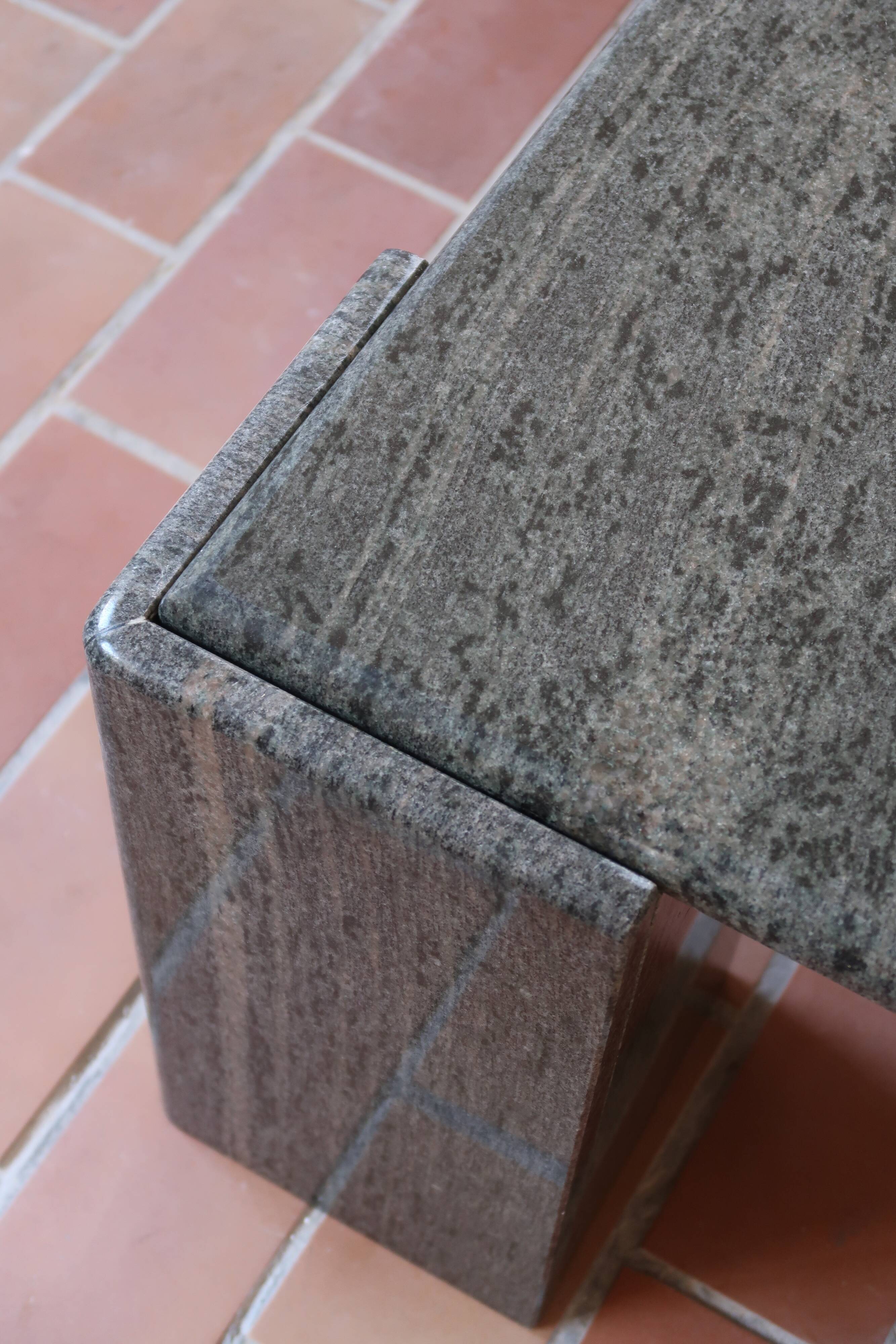 Grande table basse carré en granite | Selency