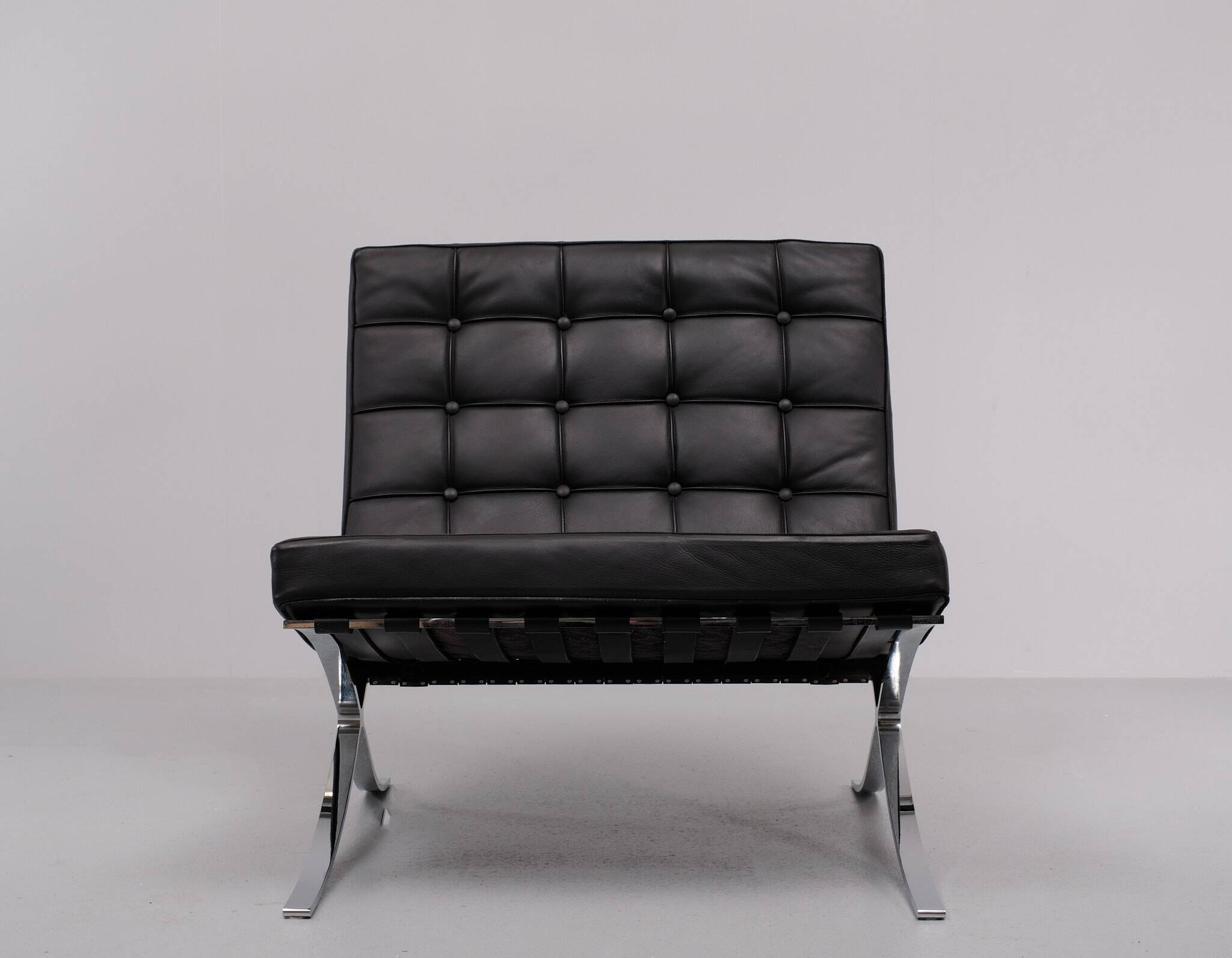 Chaise Alivar Barcelone Ludwig Mies van der Rohe années 1990 | Selency