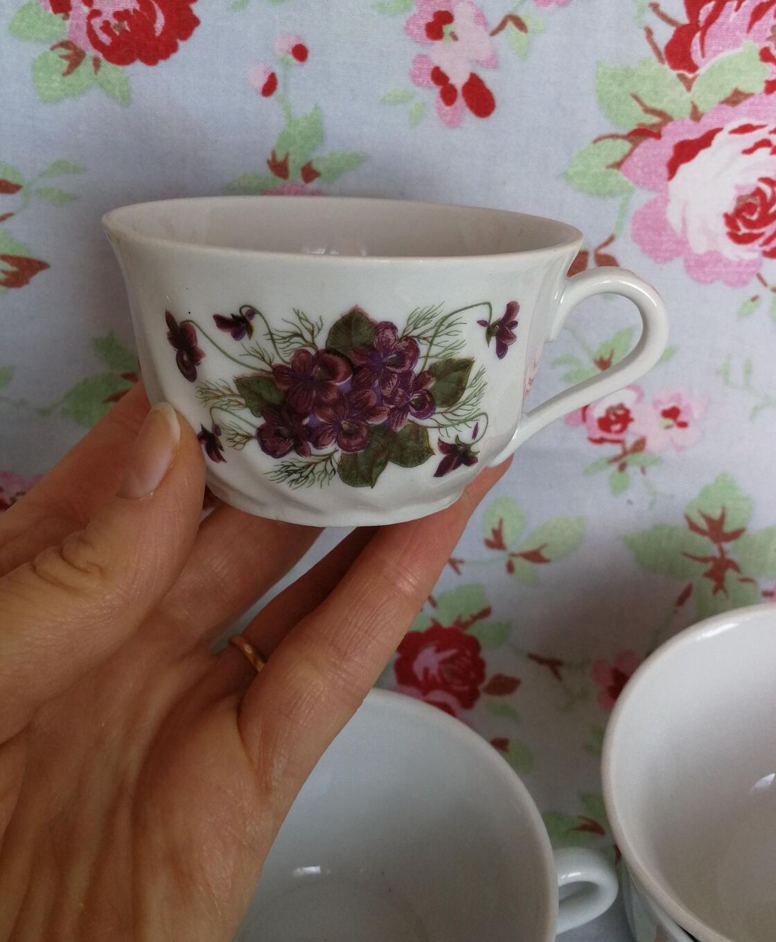 Lot De 4 Tasses Anciennes En Porcelain Selency