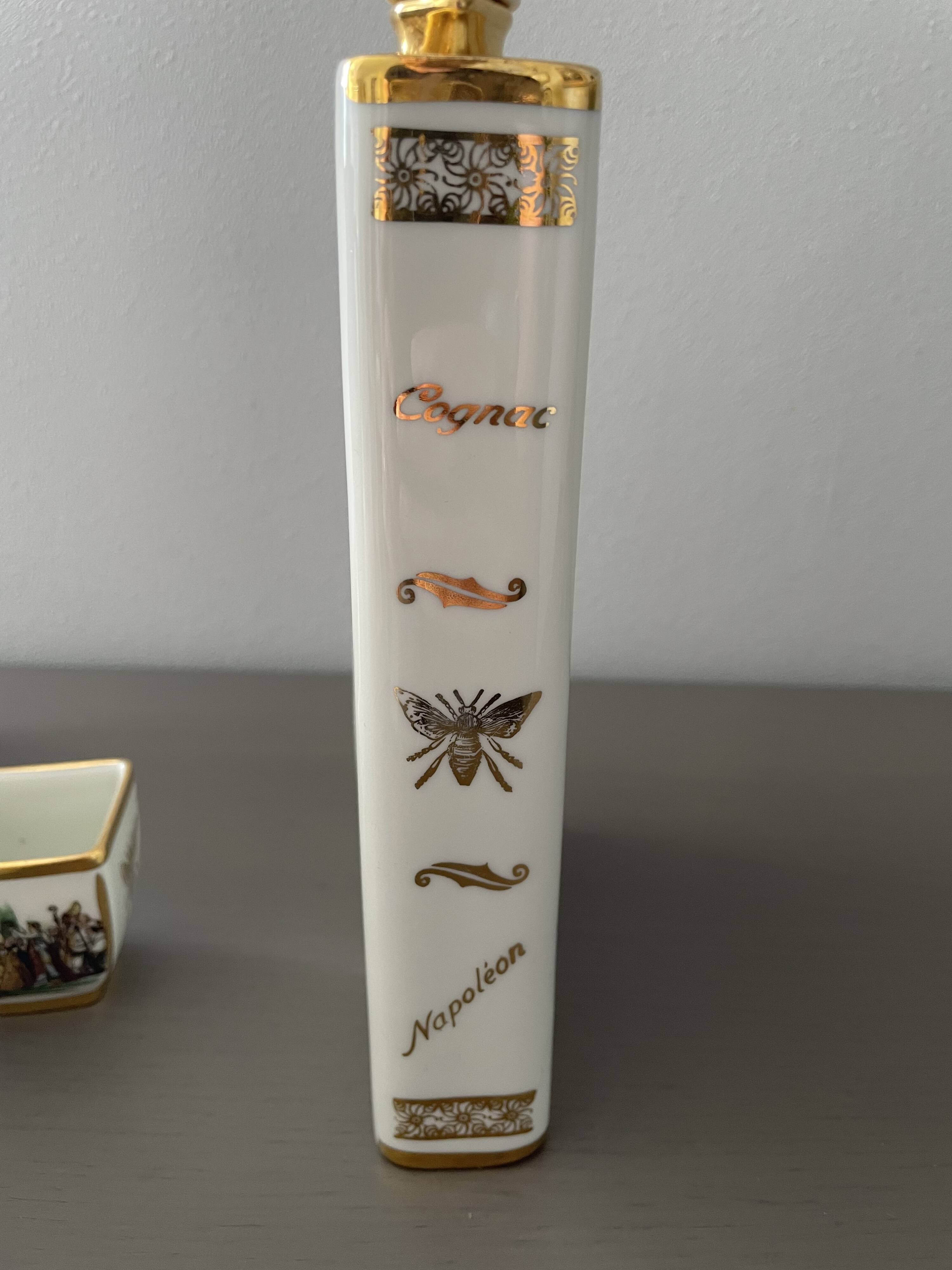 Service à cognac, Napoléon, porcelaine de Limoges, 6 verres, carafe ...