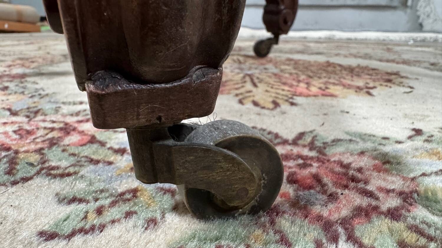 Guéridon violon ancien en noyer | Selency