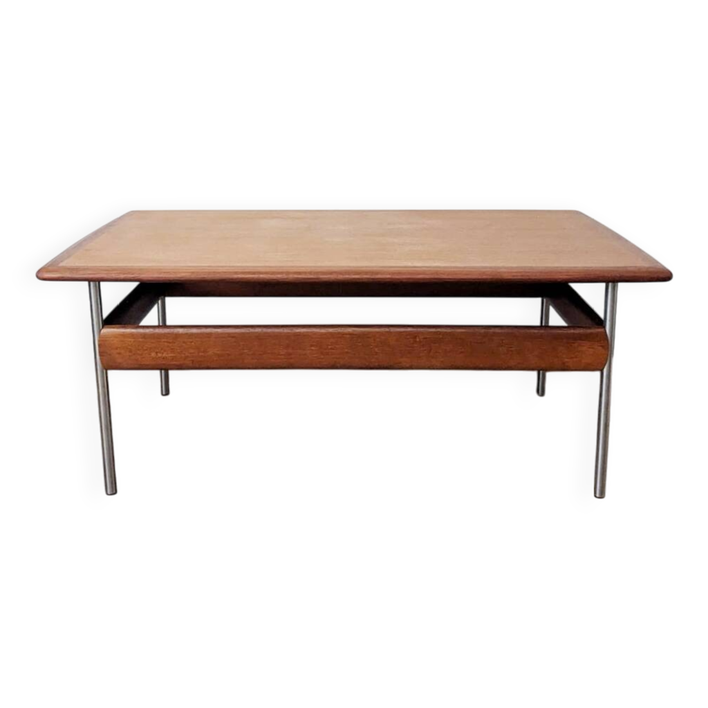Scandinavian coffee table attributed to Sven Ivar Dysthe for Dokka | Selency