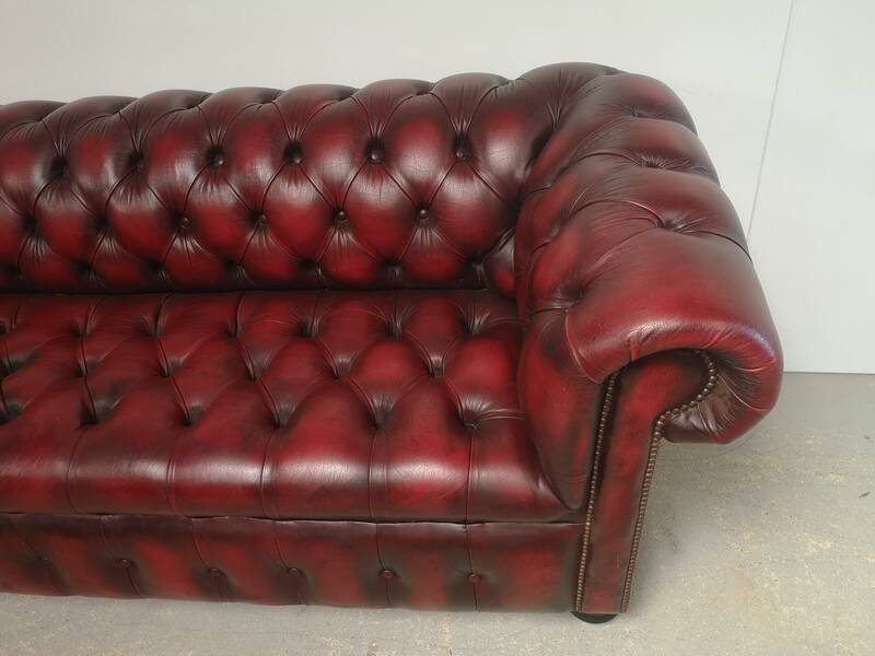 Banquette chesterfield cuir bordeaux | Selency