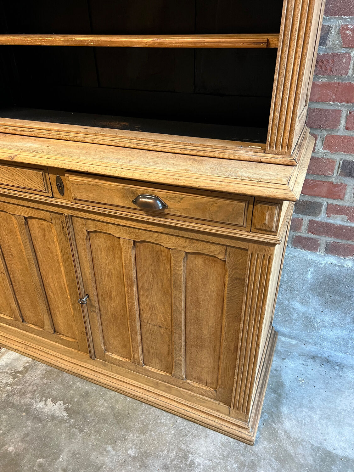 Buffet vaisselier en chêne massif | Selency