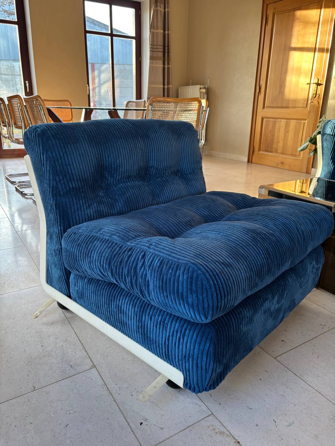 Paire de fauteuils / chauffeuses amanta par mario bellini | Selency