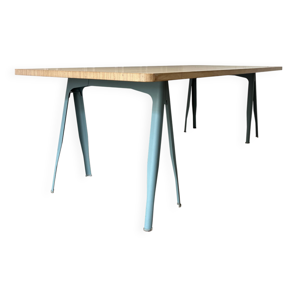 Table en bois massif Baubûche et tréteaux Tolix | Selency