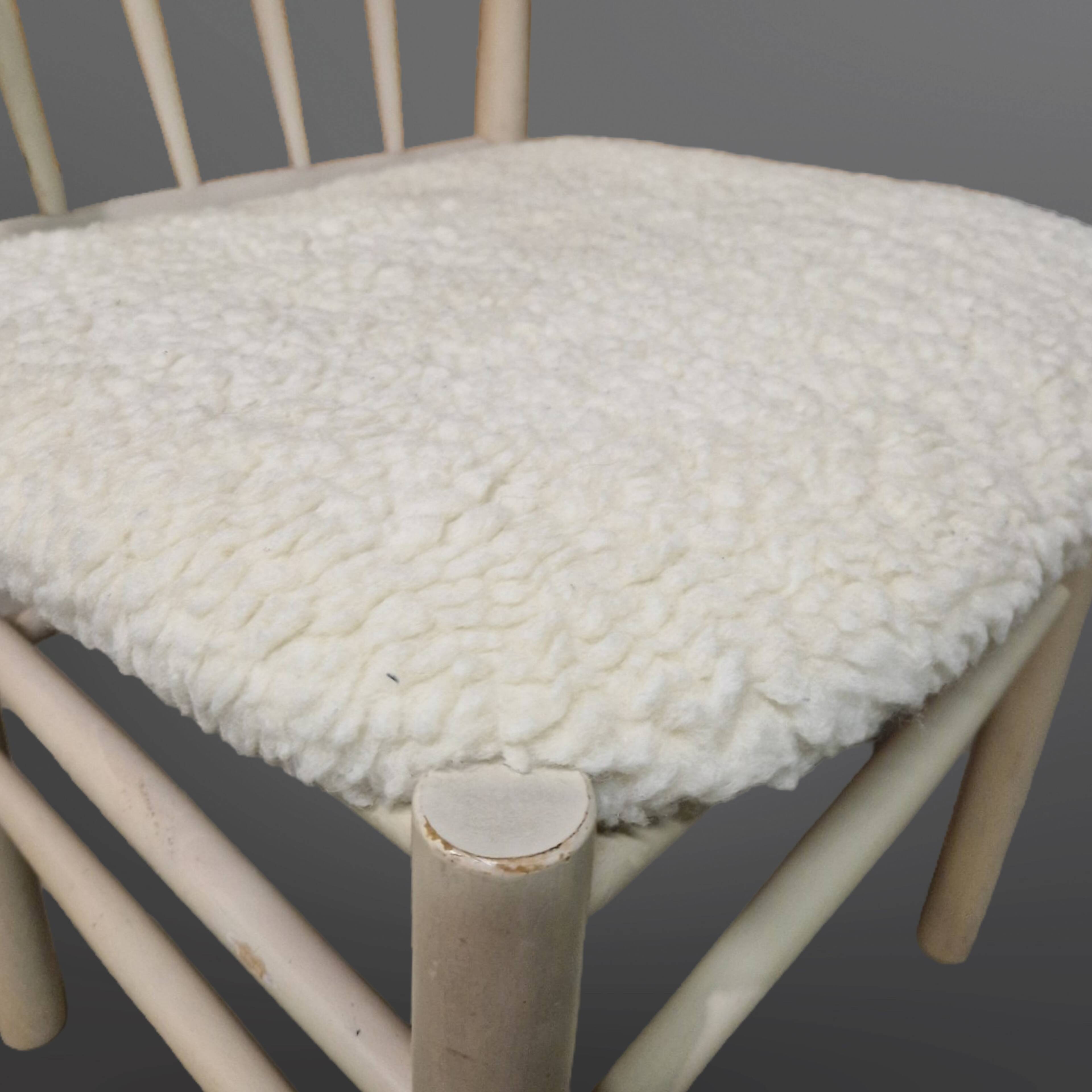 Ensemble de 4 chaises à repas J-151 par Erik Ole Jørgensen pour Kvist ...