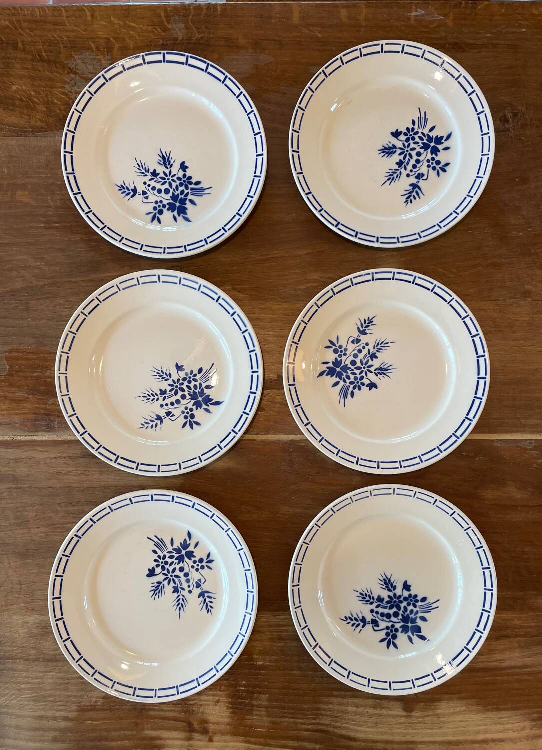 6 assiettes plates fleur bleue Badonviller | Selency