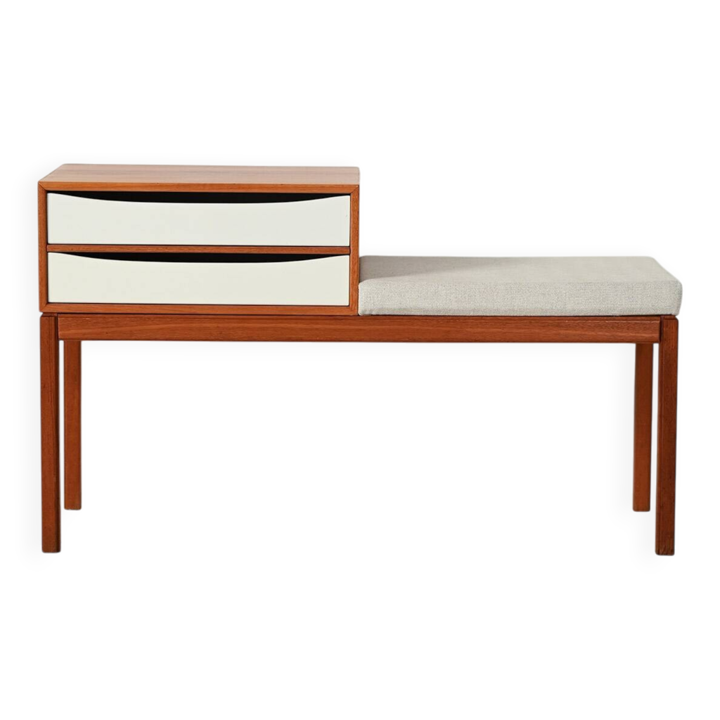 Fauteuil « Gossip », siège scandinave en teck avec tiroirs laqués ...