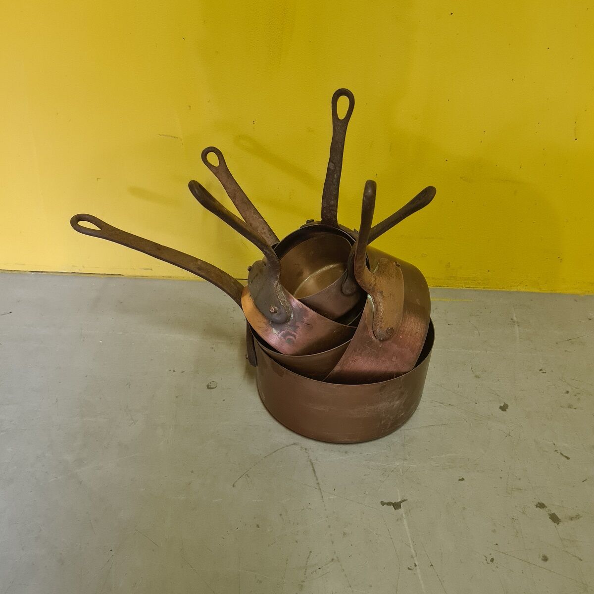 Anciennes casseroles en cuivre française Set 6 pièces, du milieu des ...